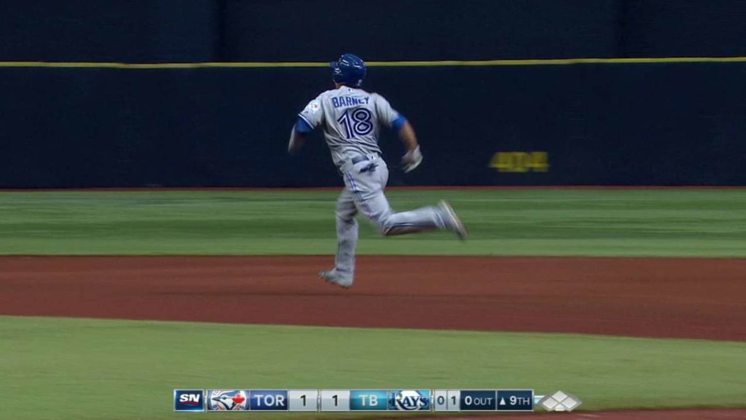 Barney's pinch-hit double | 05/01/2016 | MLB.com