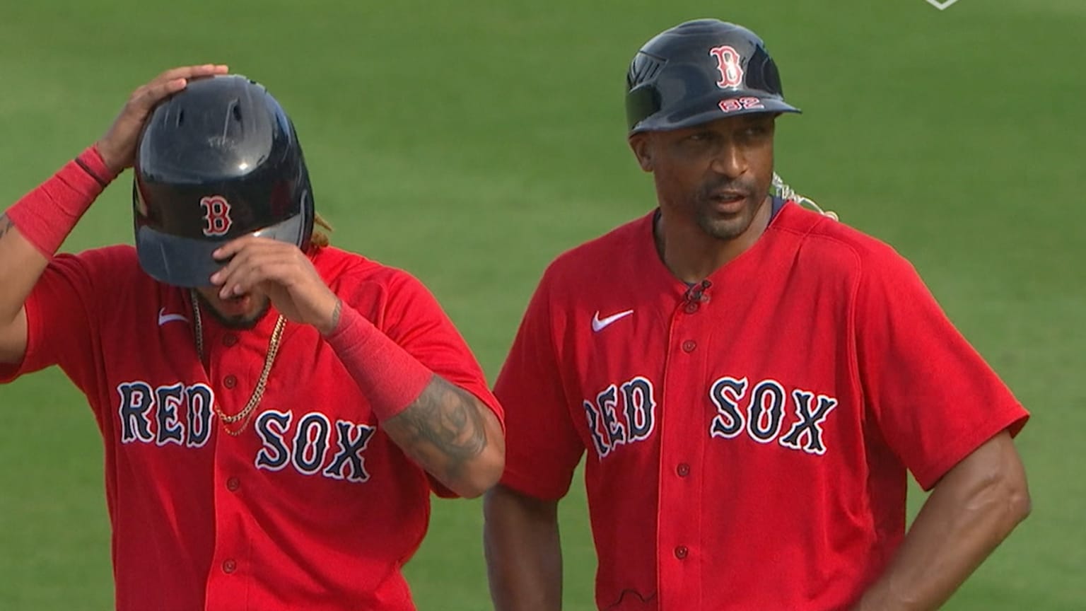 Tom Goodwin gets mic'd up at first base | 03/06/2020 | Boston Red Sox