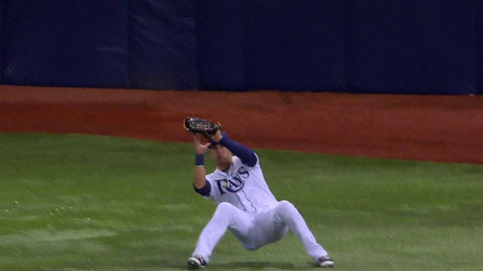 OAK@TB: Kiermaier makes great catch to retire side | 05/13/2016 | Tampa ...