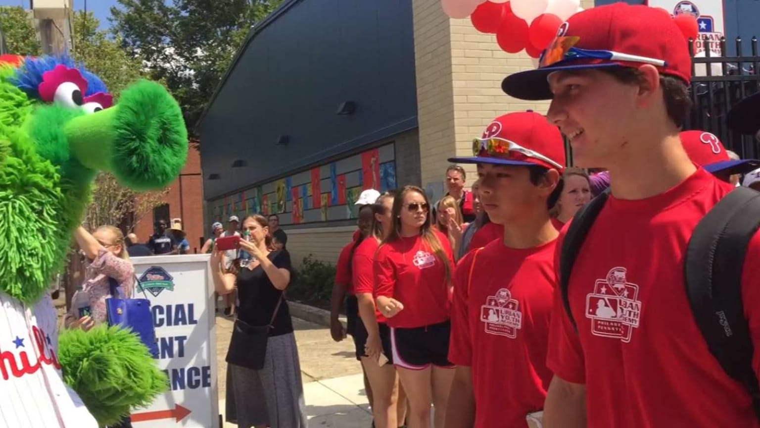 Phillies unveil Ryan Howard Training Center | 07/22/2016 | MLB.com