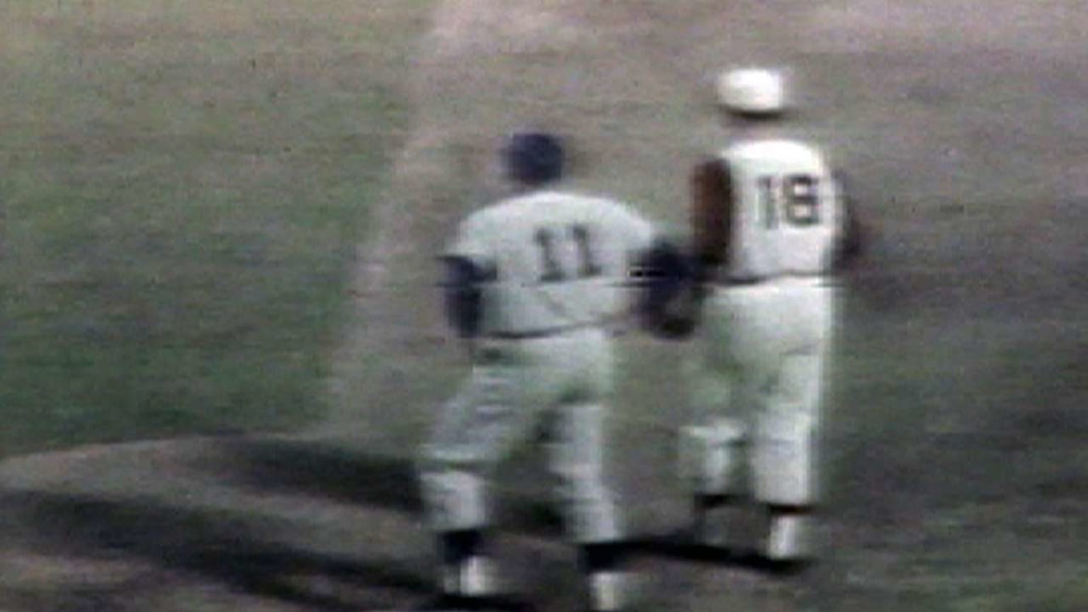 NYM@CIN: Snider connects on career hit No. 2,000 | 04/16/1963 | New ...