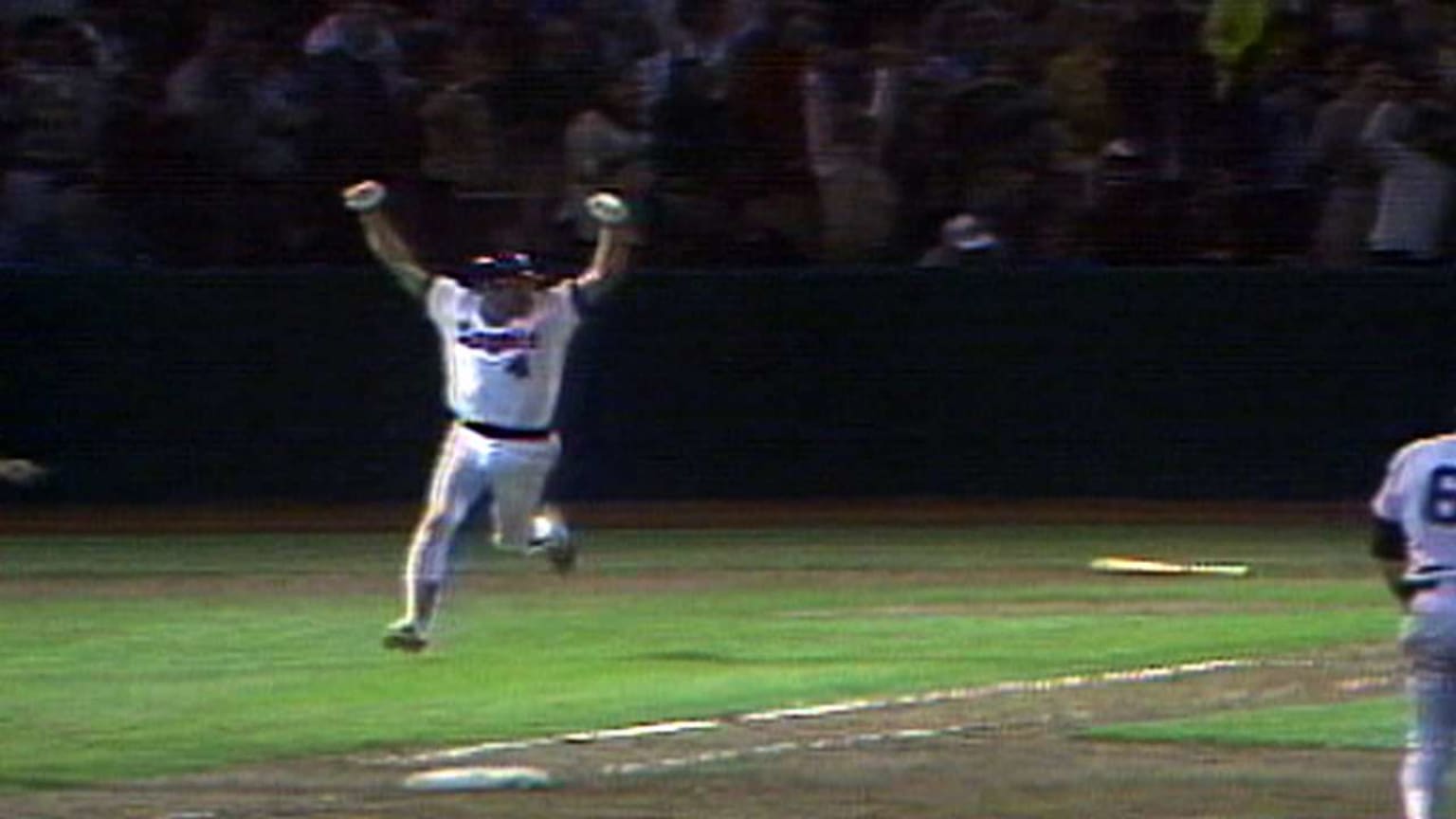 ALCS Gm4: Grich's single gives Angels 3-1 series lead | 10/11/1986 ...