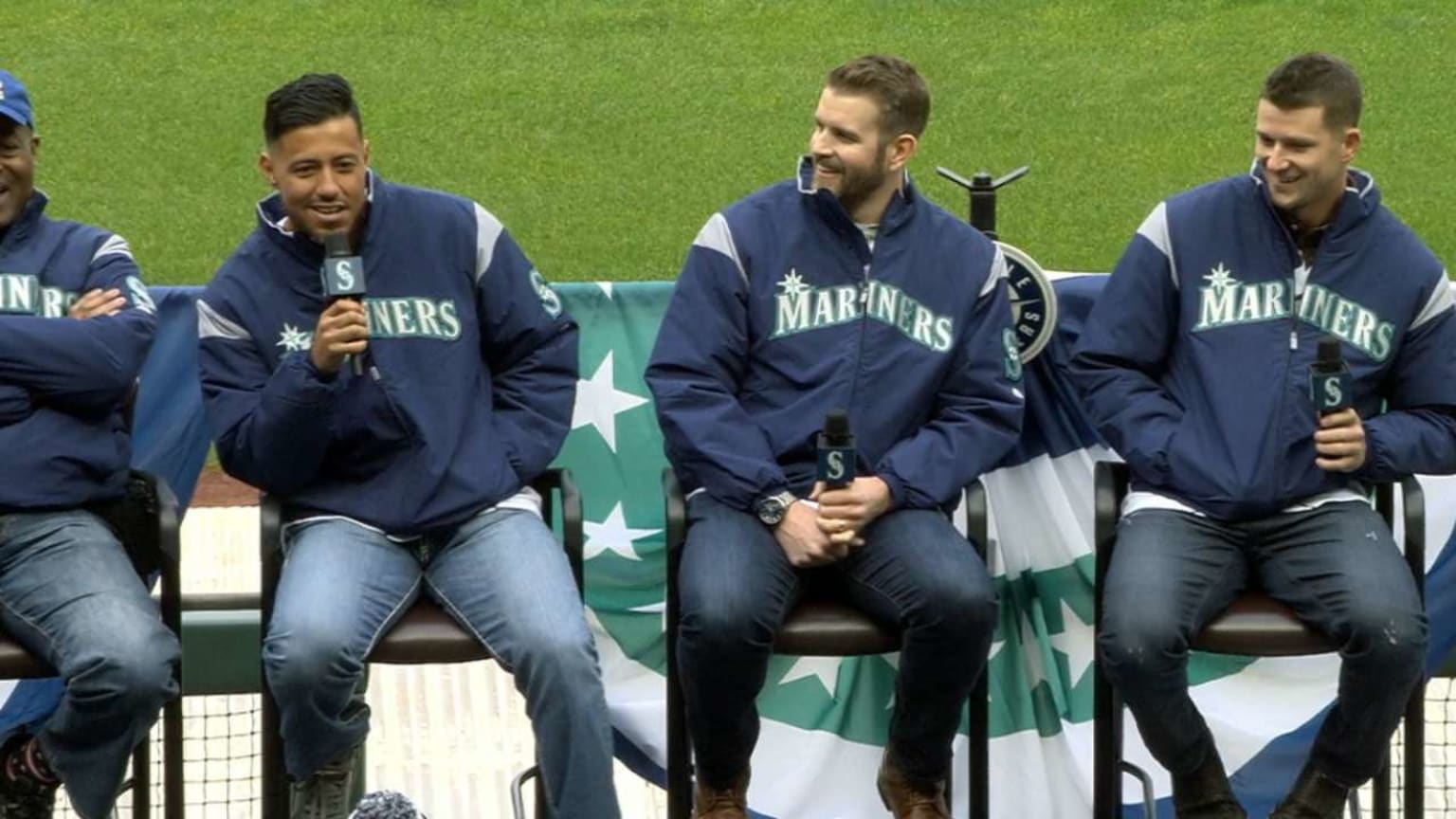 Seattle Mariners host 2017 FanFest at Safeco Field | 01/29/2017 ...