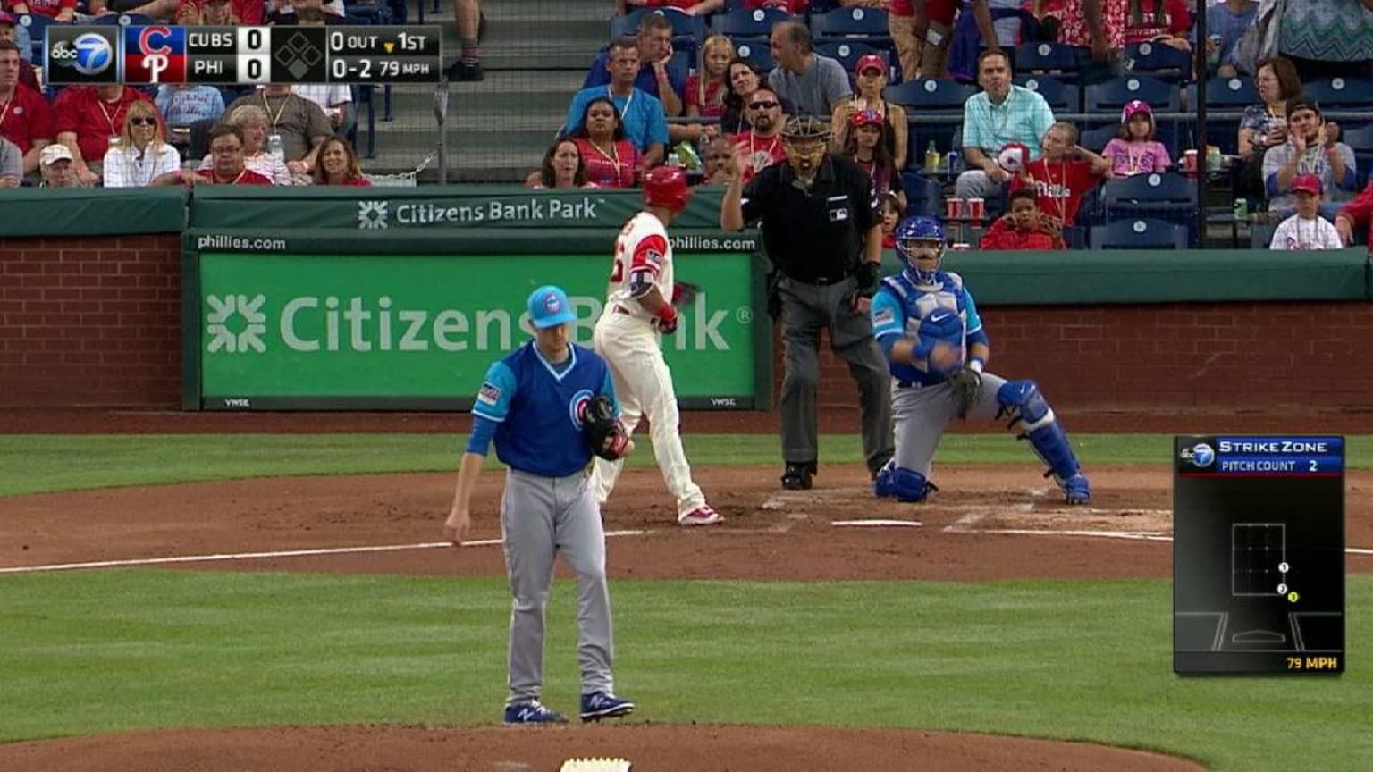 Hendricks fans Hernandez | 08/26/2017 | MLB.com