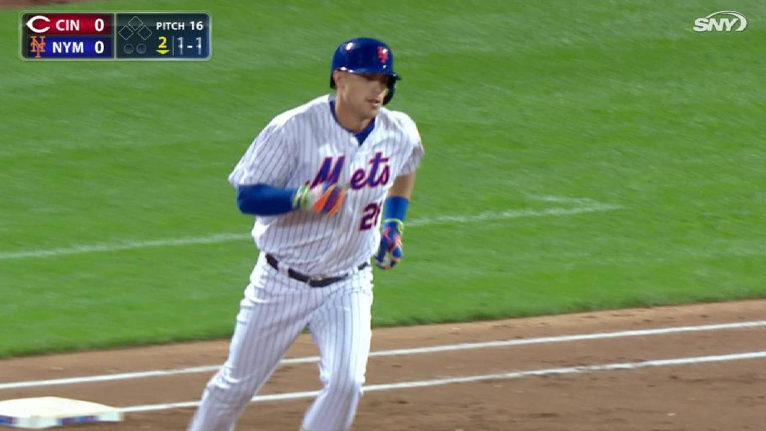 CIN@NYM: Taijeron belts his first career HR to left | 09/08/2017 | MLB.com