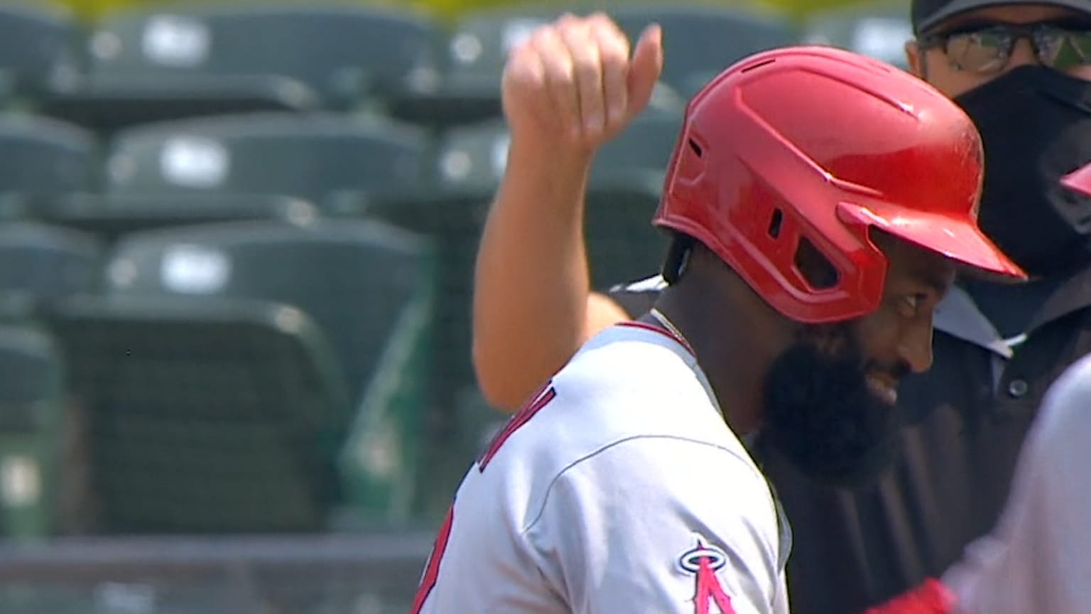 Brian Goodwin hits an RBI single to left field | 08/23/2020 | Los ...
