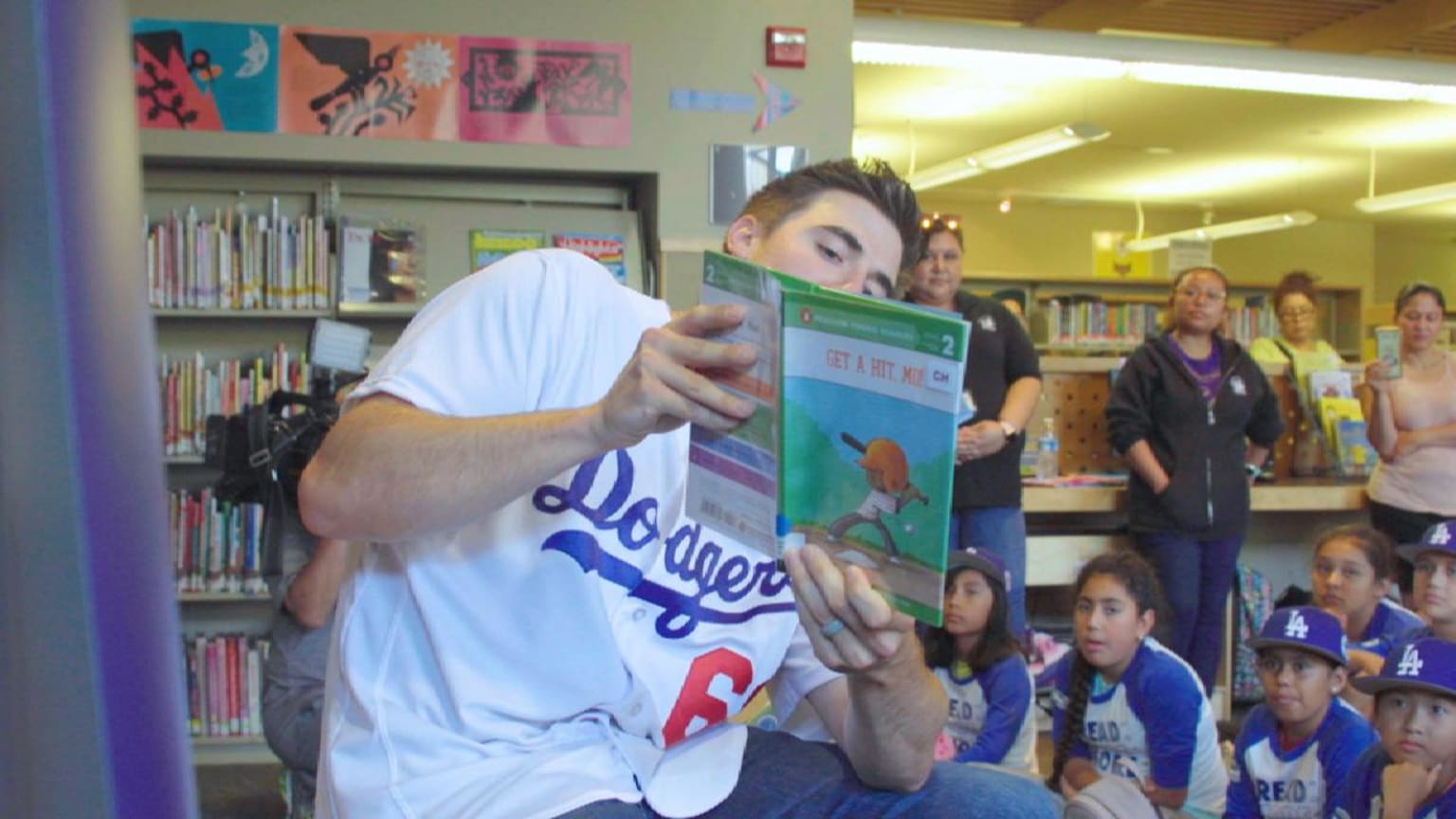 Dodgers host Library Reading Series in Los Angeles | 07/14/2018 | MLB.com