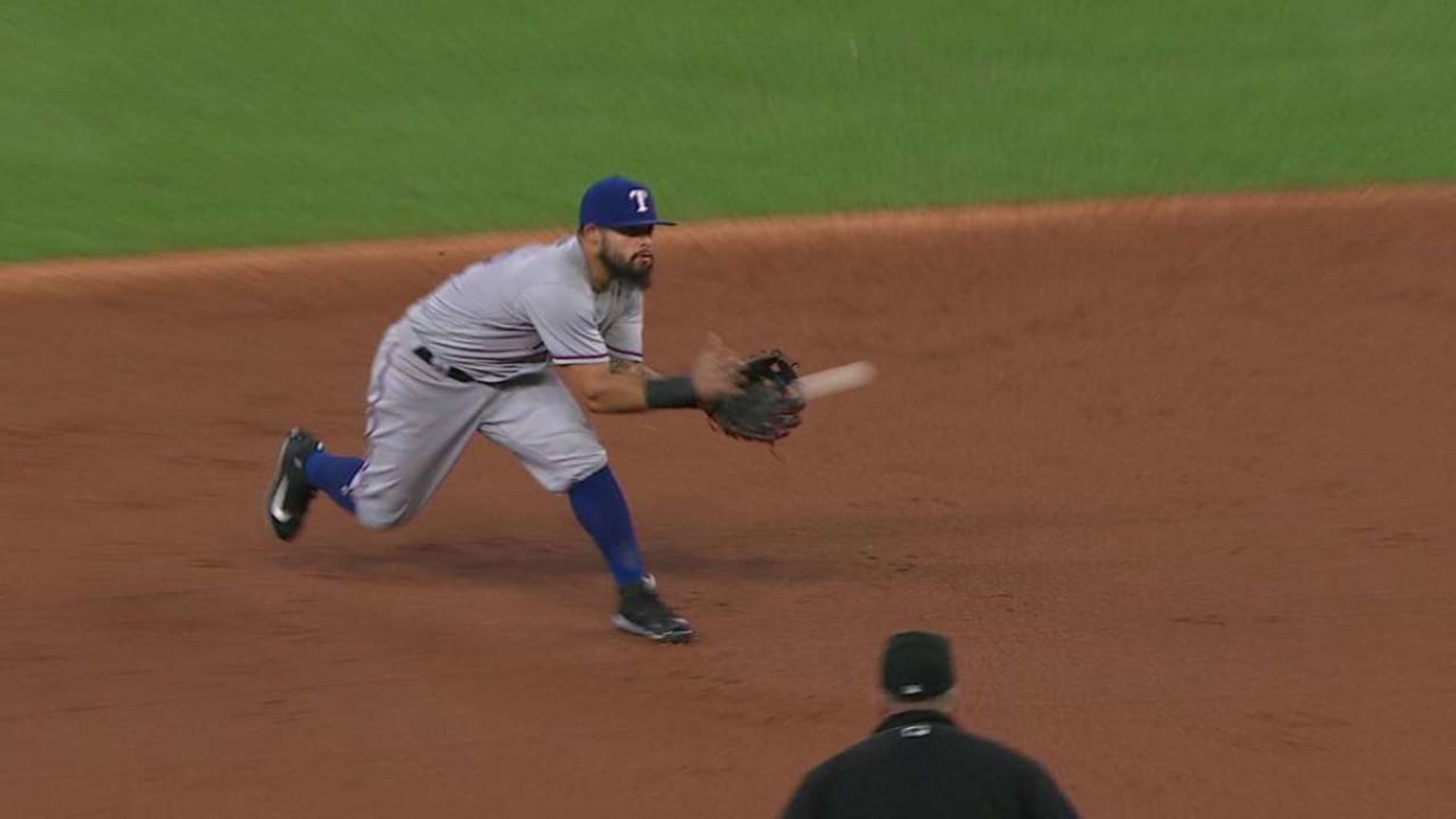 TEX@HOU: Odor snags liner, doubles off Aoki | 06/13/2017 | San Diego Padres