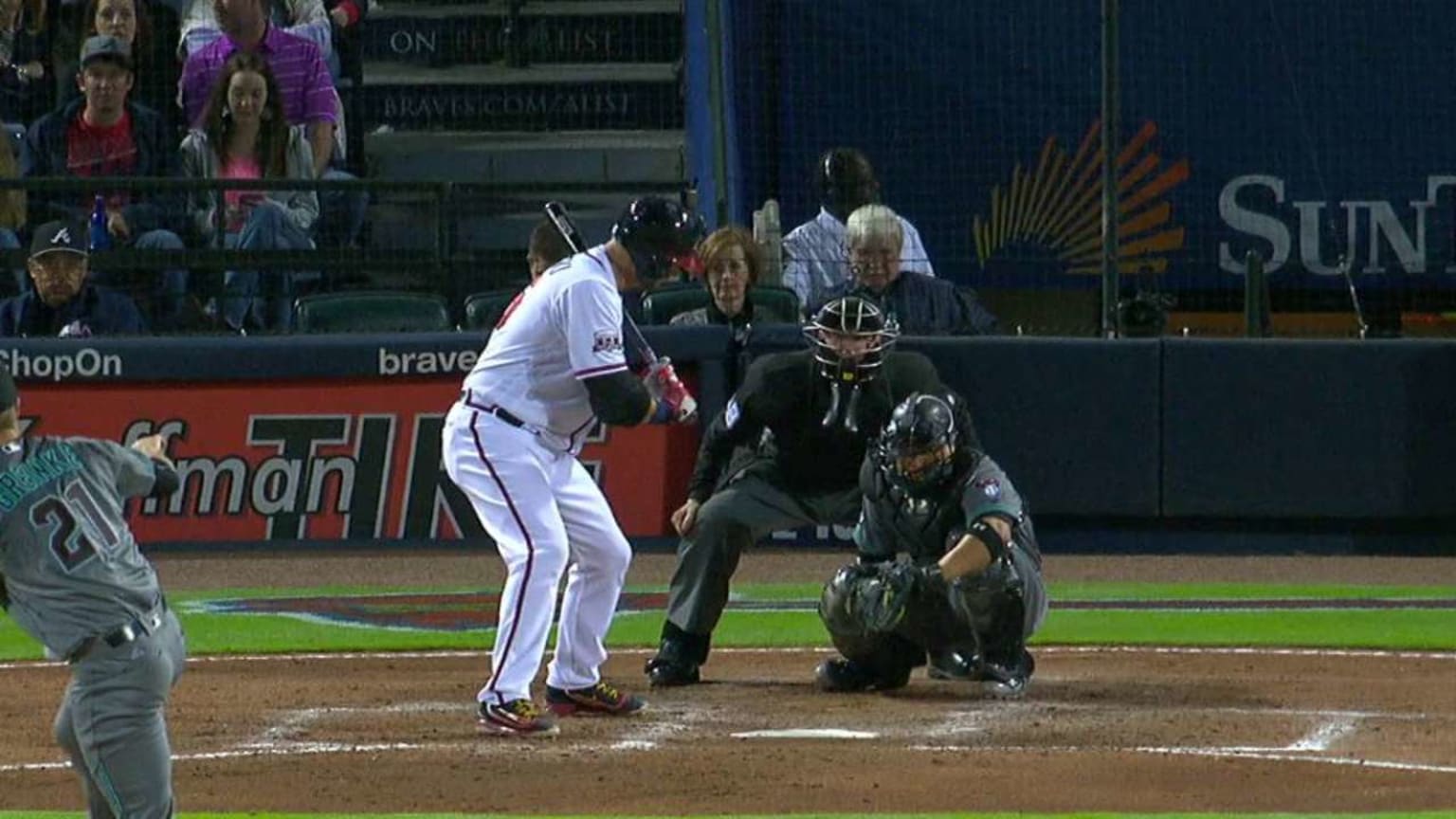 Pierzynski is tossed in the 4th | 05/06/2016 | MLB.com