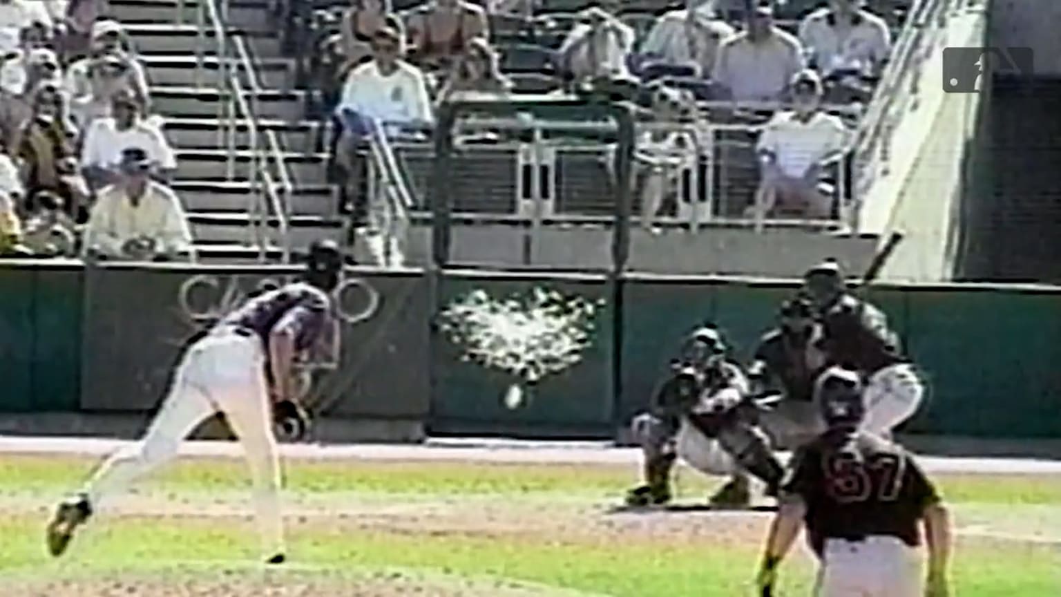 Randy Johnson hits bird | 03/24/2001 | MLB.com