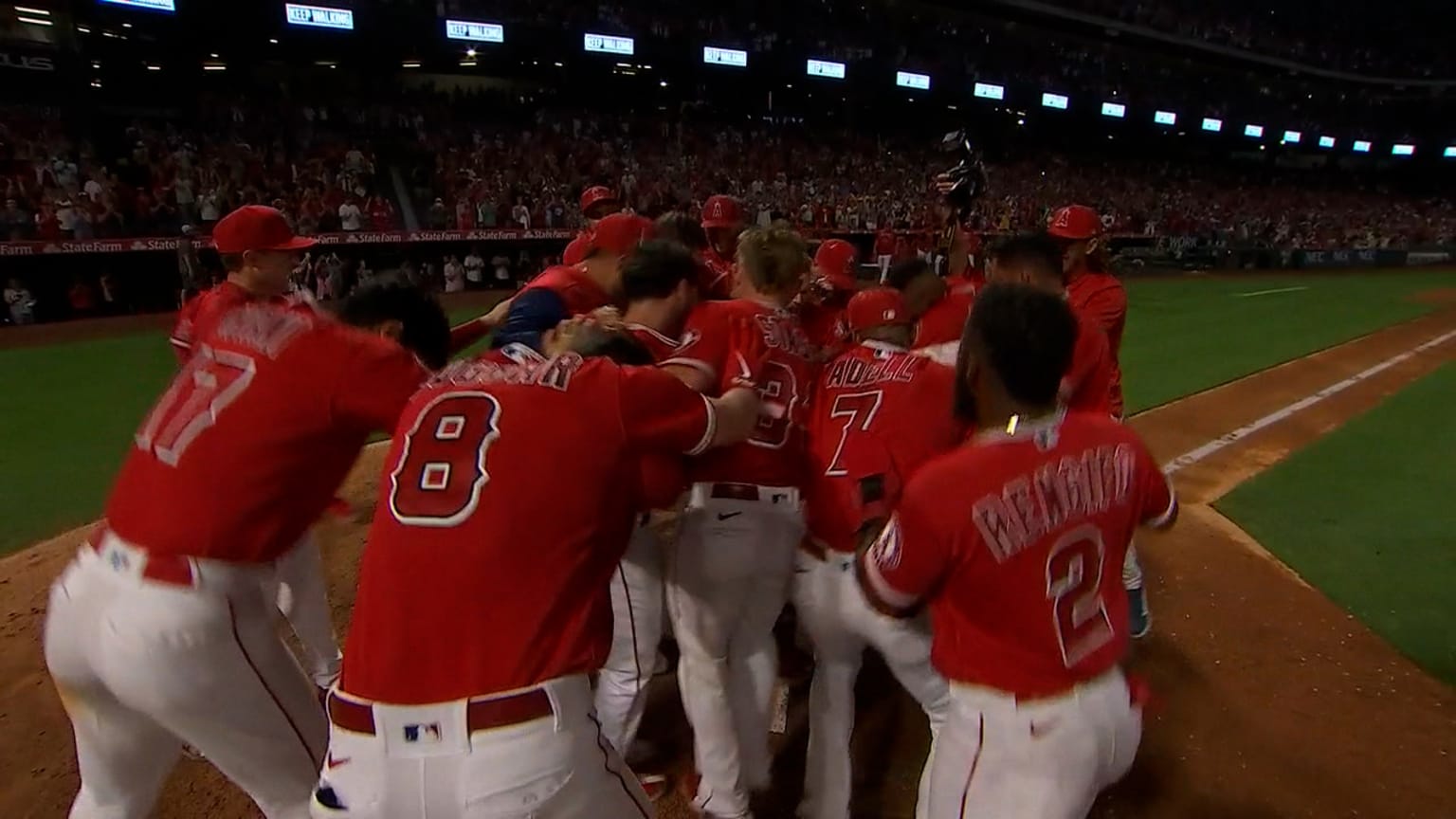 Angels storm back to complete walk-off win in extras | 08/13/2022 | Los ...