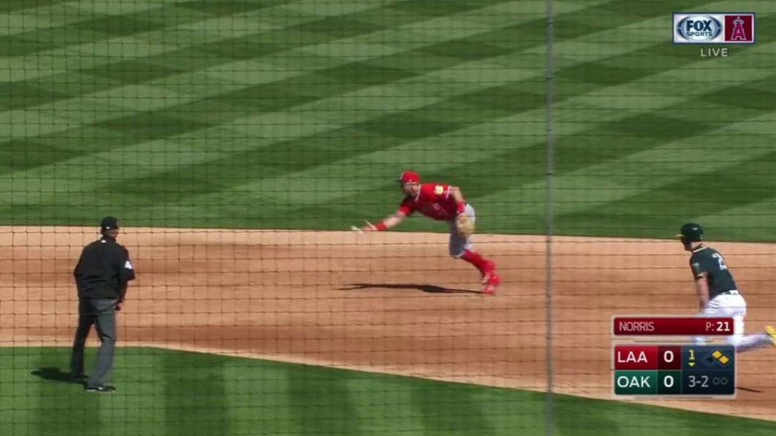 LAA@OAK: Norris induces double play in 1st | 02/26/2017 | MLB.com