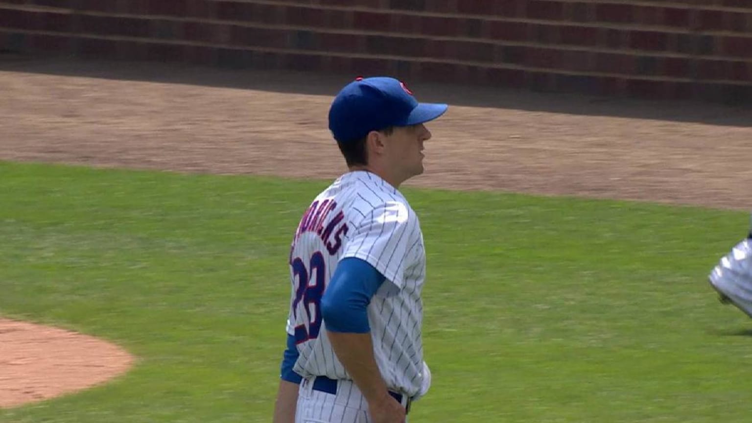 Hendricks fans Smoak | 08/20/2017 | MLB.com