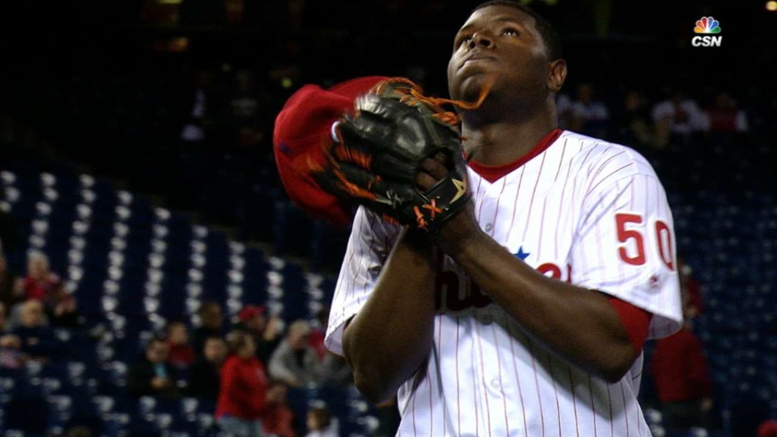 Neris' scoreless relief outing | 04/20/2016 | MLB.com