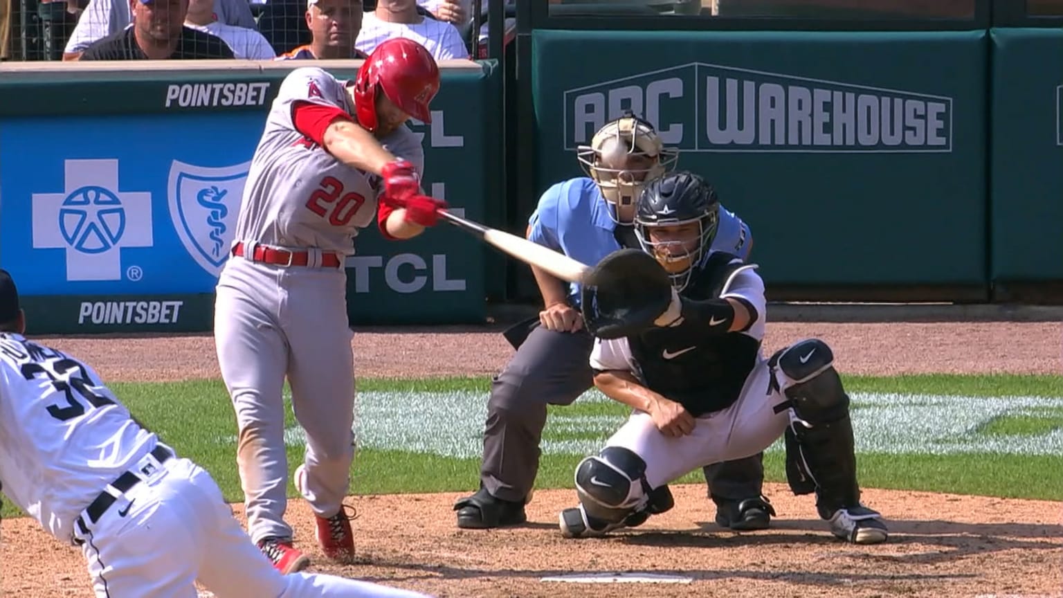 Jared Walsh notches an RBI double in the 7th | 08/19/2021 | MLB.com