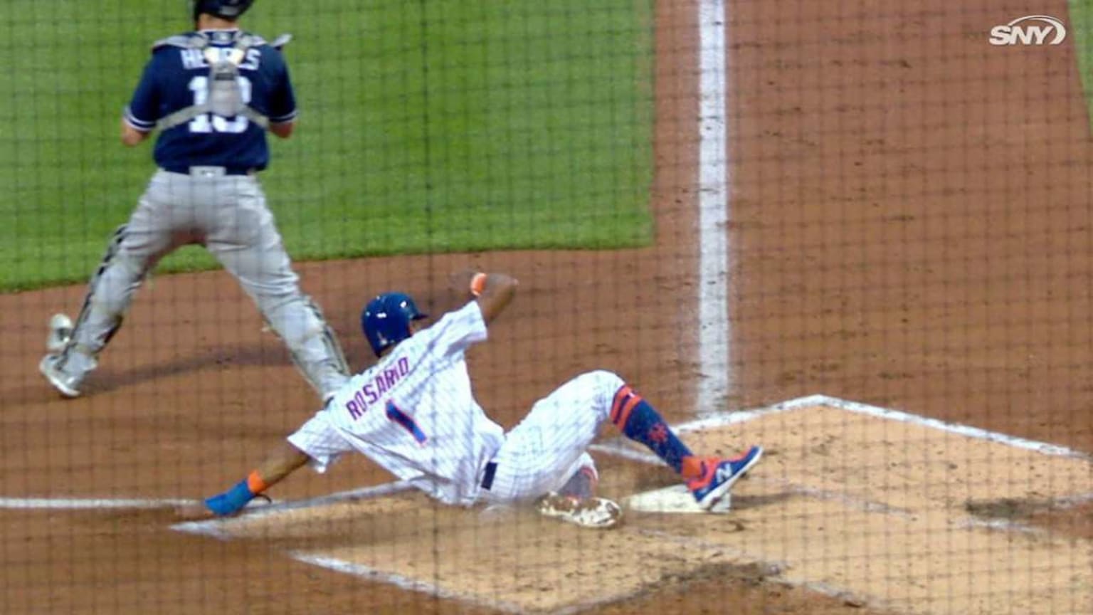 Flores' run-scoring single | 07/23/2018 | New York Mets