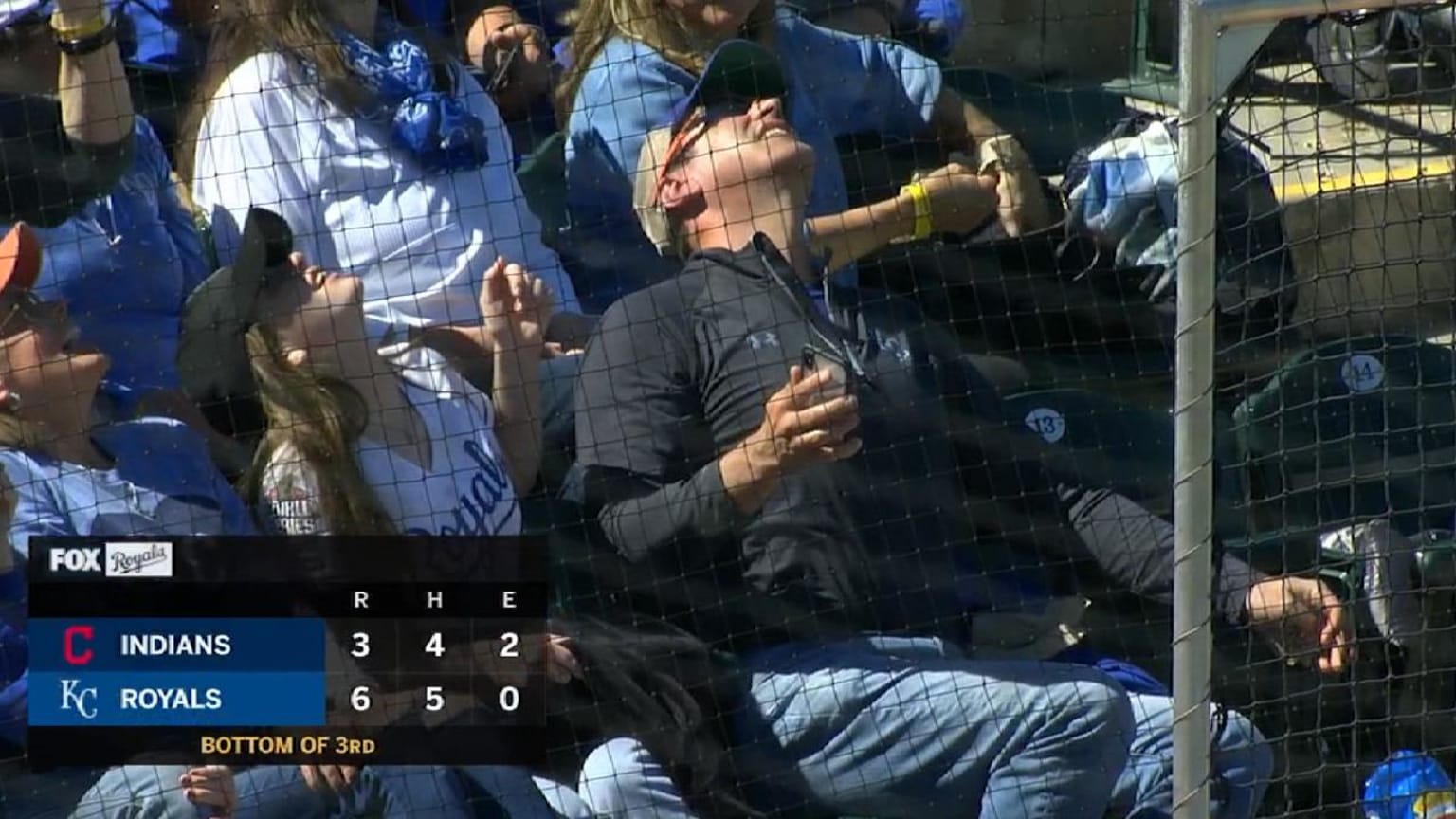 Rob Riggle cleans up bird poop | 03/13/2019 | Houston Astros