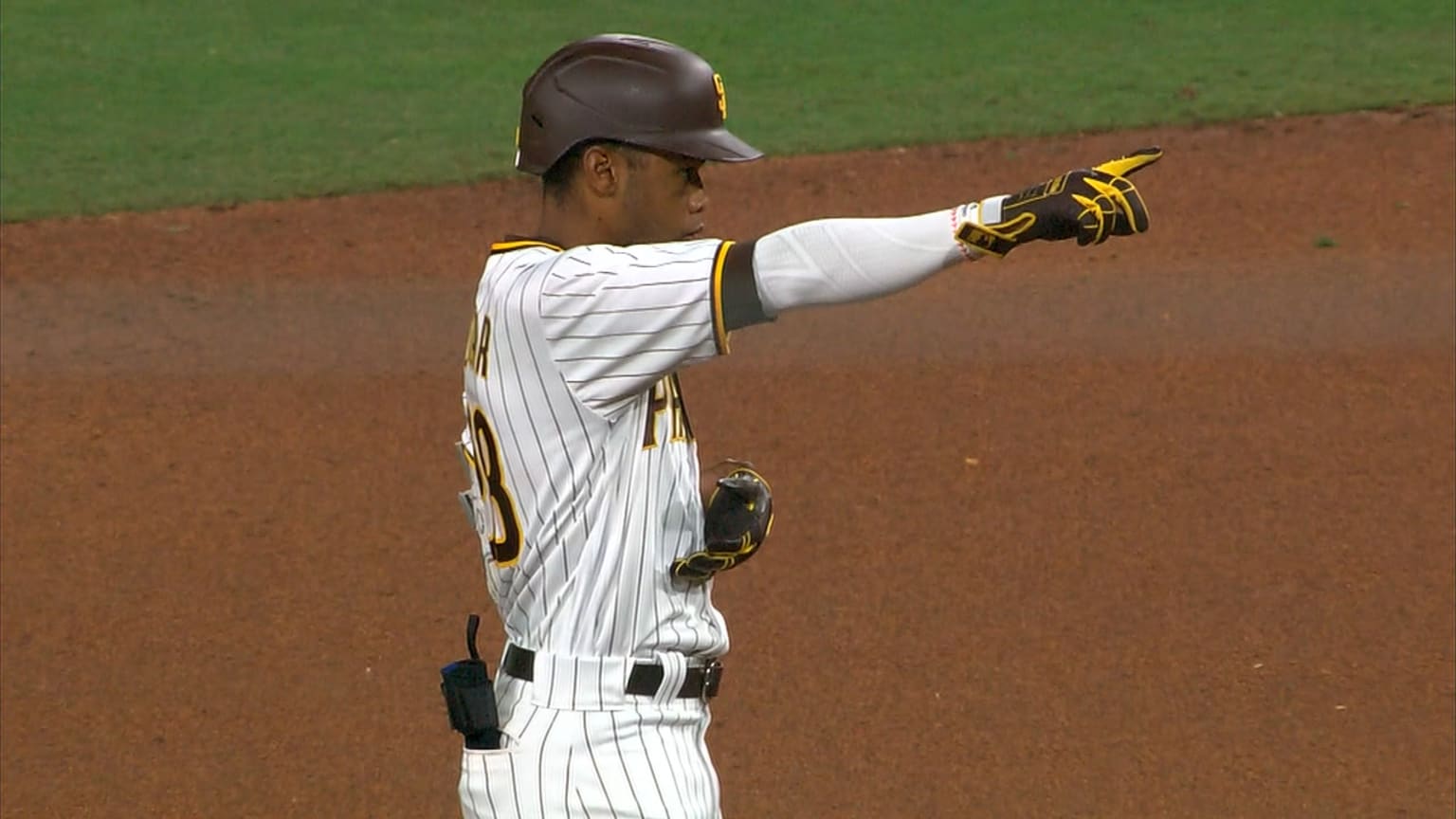 José Azocar drives in Wil Myers on double to left | 04/19/2022 | San ...