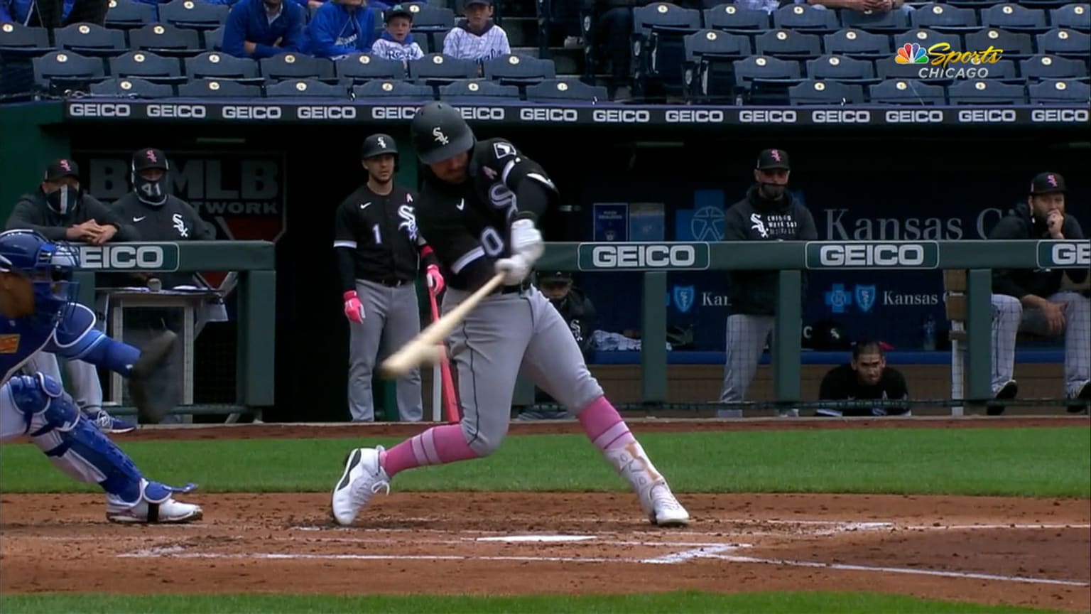 Danny Mendick hits an RBI single | 05/09/2021 | Chicago White Sox