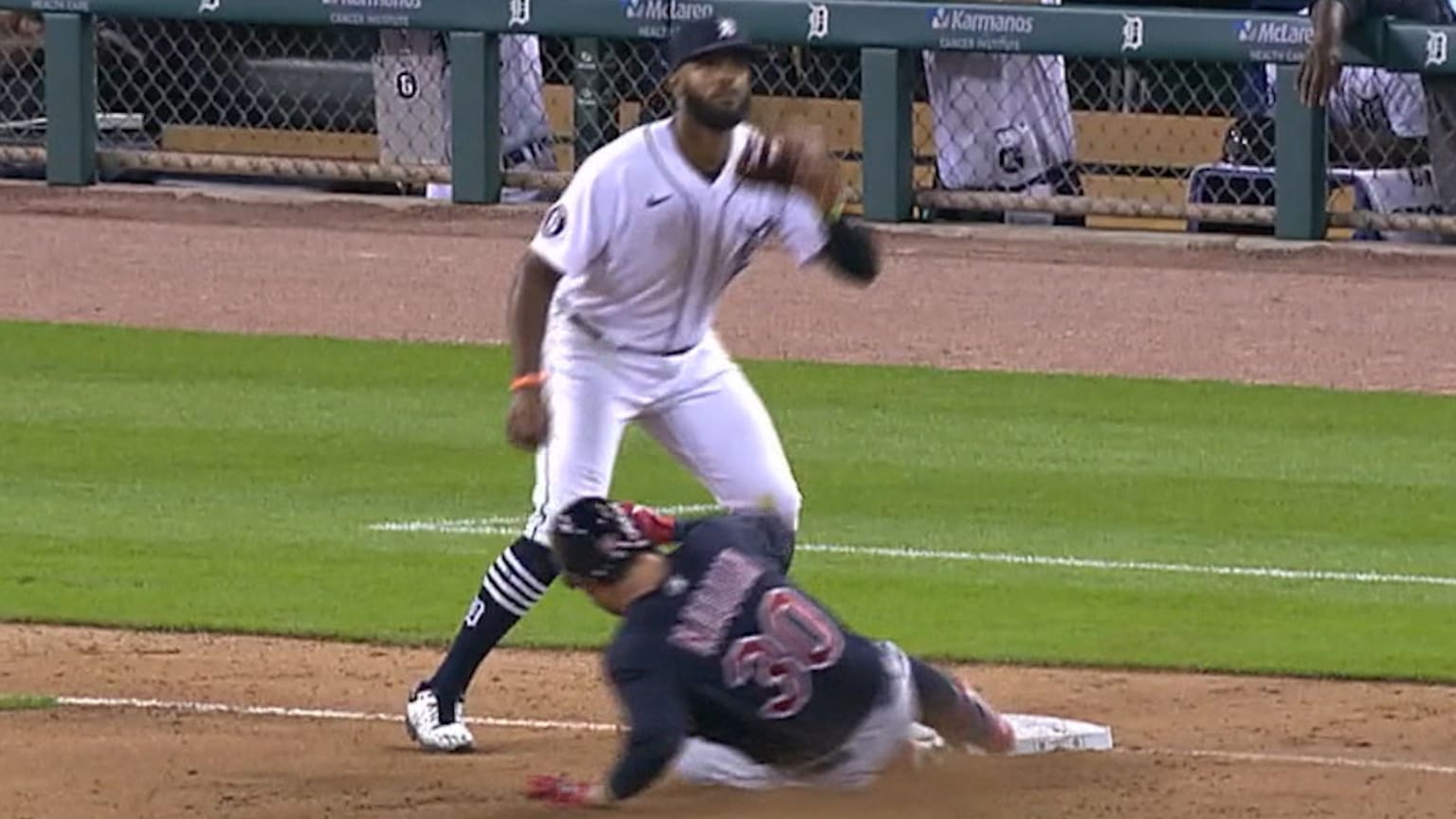 Tyler Naquin hits a two-run triple in the 7th | 08/14/2020 | Cleveland ...