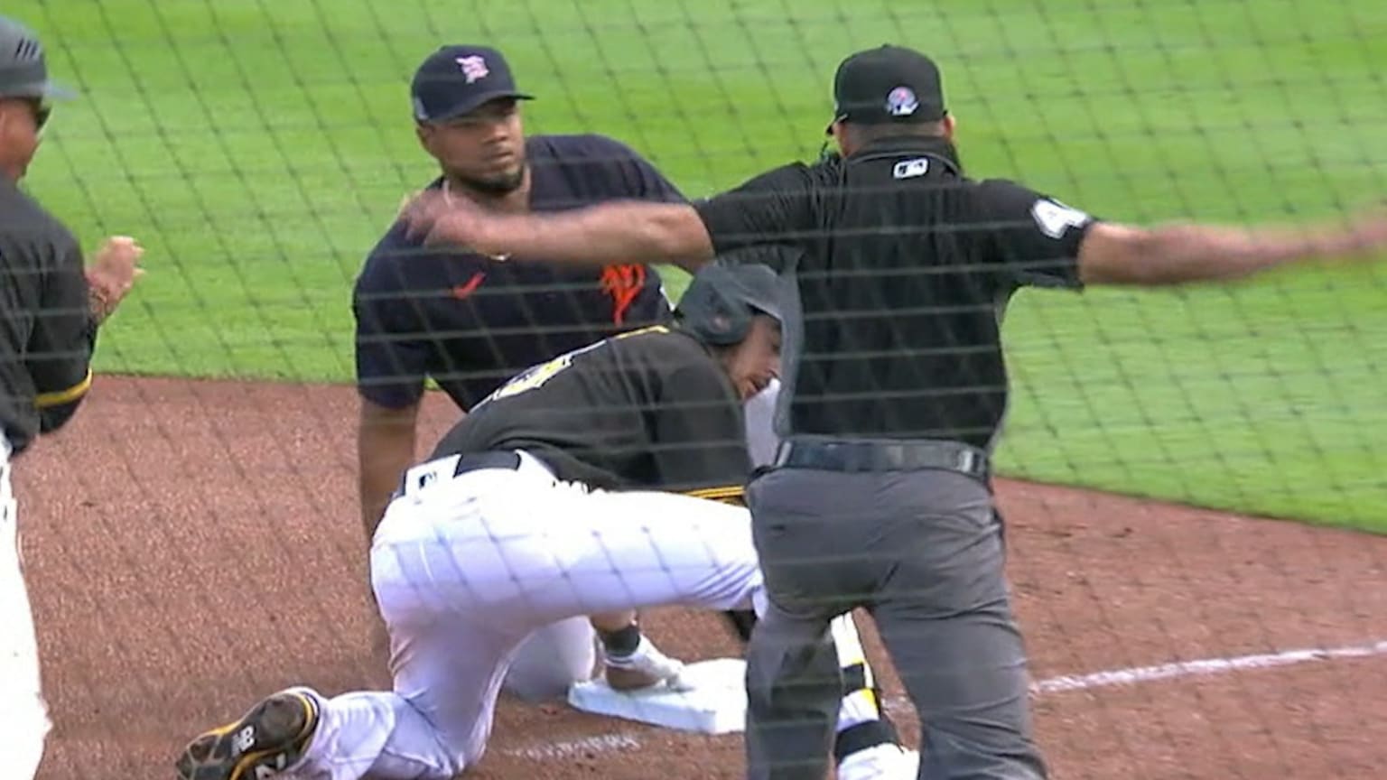 JT Riddle goes 2-for-2 with an RBI in spring debut | 02/23/2020 ...