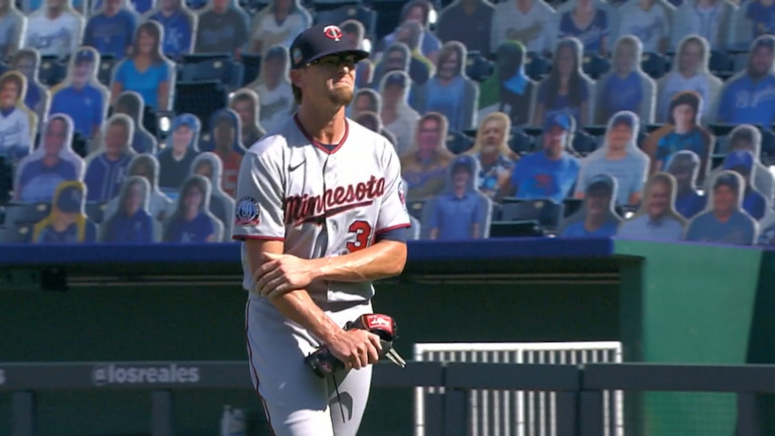 Tyler Clippard ends the 8th by getting hit in the arm | 08/23/2020 ...