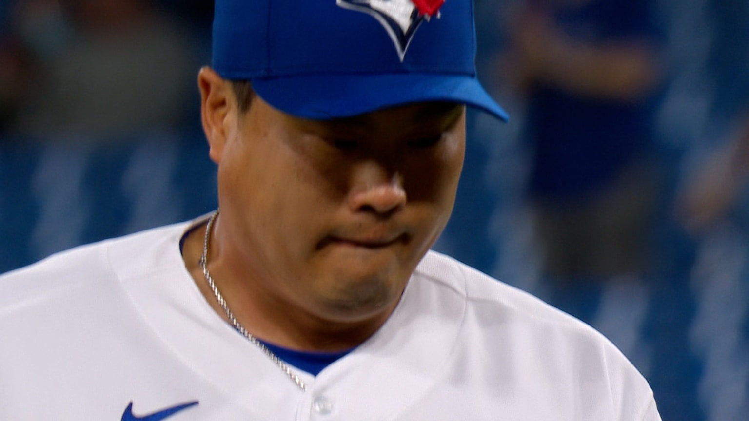 Hyun Jin Ryu strikes out Jed Lowrie | 04/16/2022 | Toronto Blue Jays