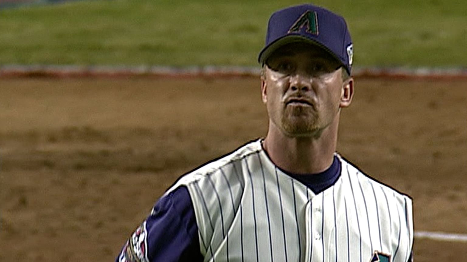 Bobby Witt finishes scoreless frame with strikeout | 11/03/2001 | MLB.com