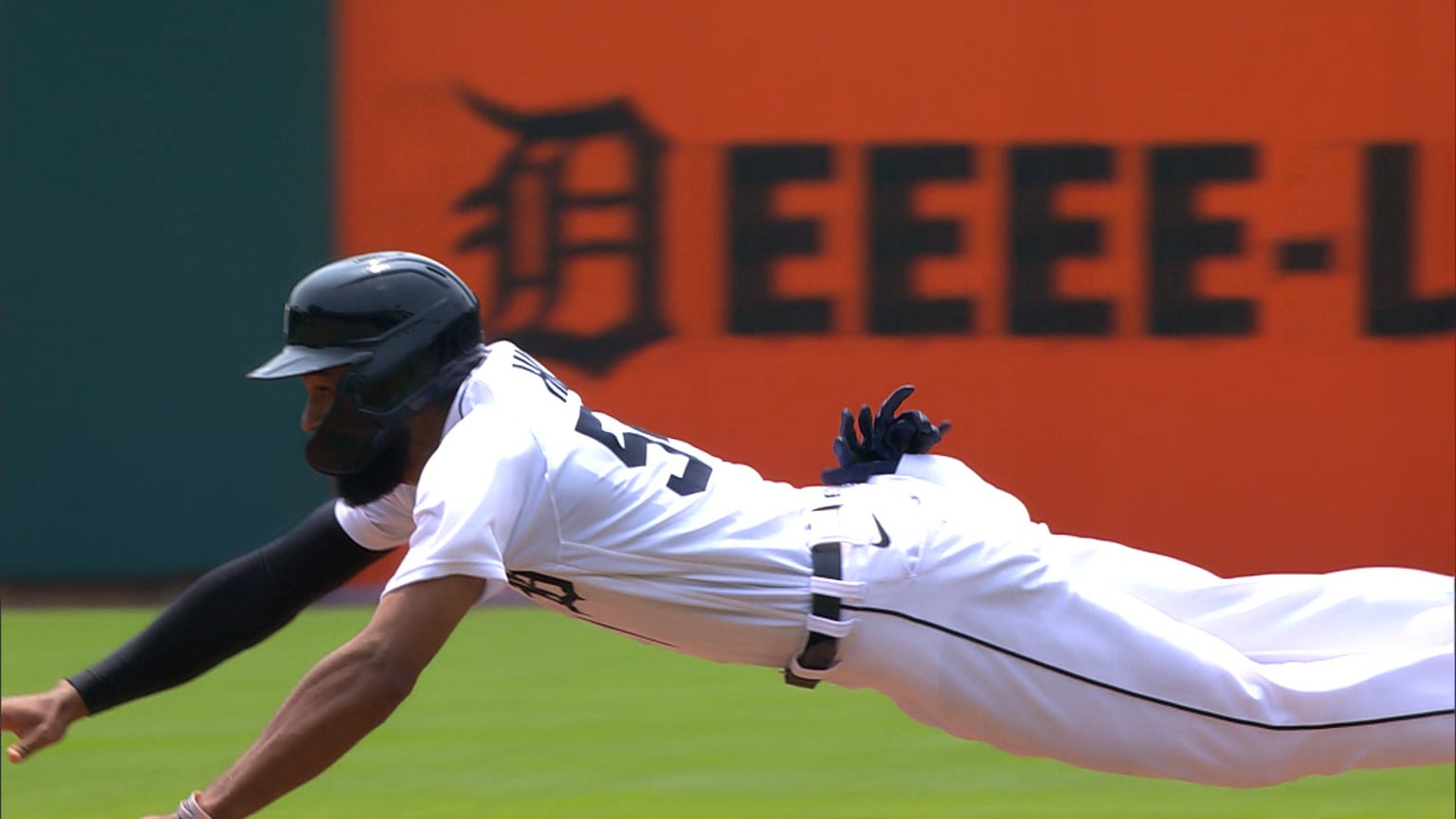 Derek Hill steals second base in the 3rd inning | 07/18/2021 | Arizona ...