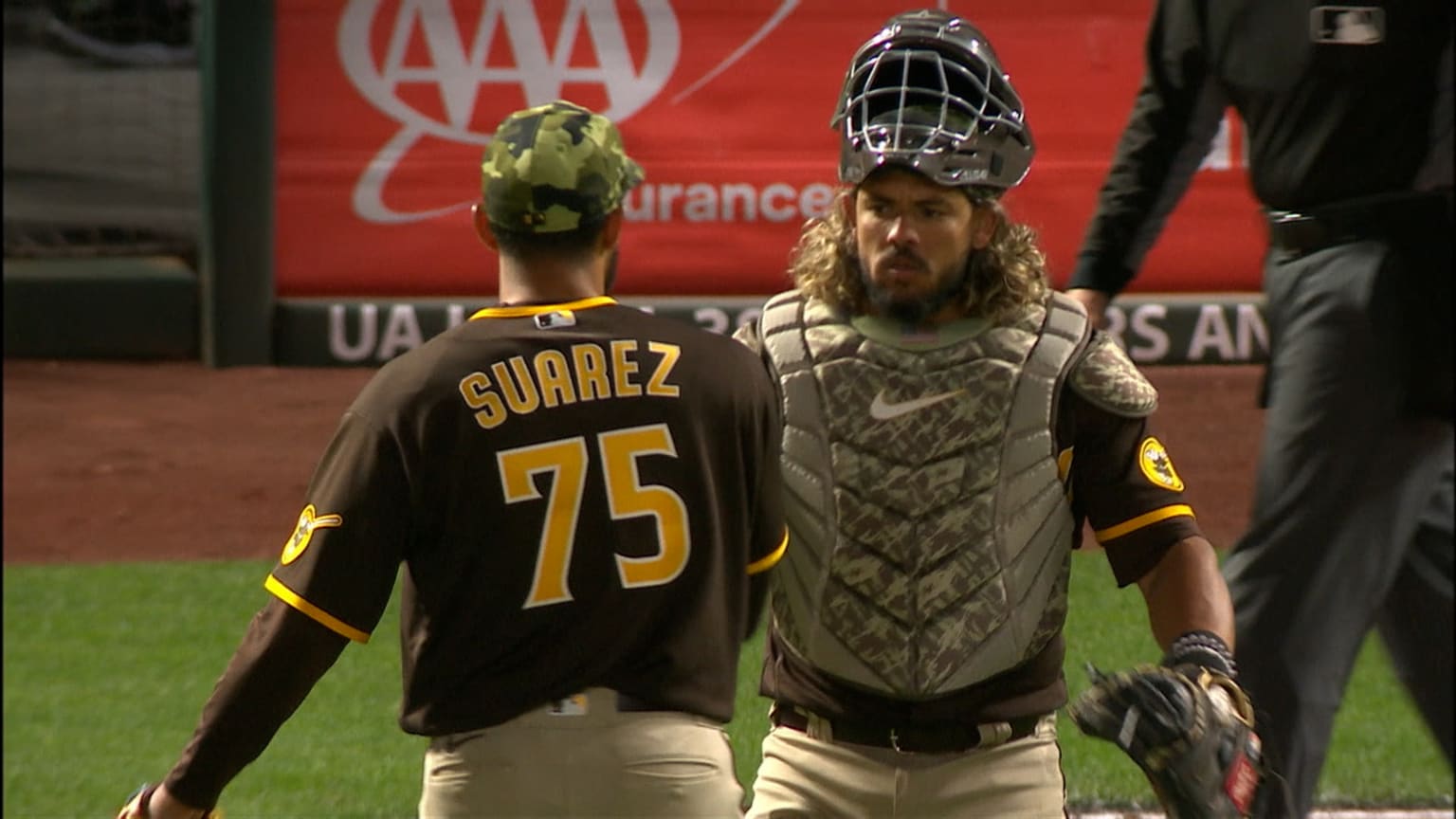 Suarez seals the win with a groundout in the 10th | 05/20/2022 | Miami ...