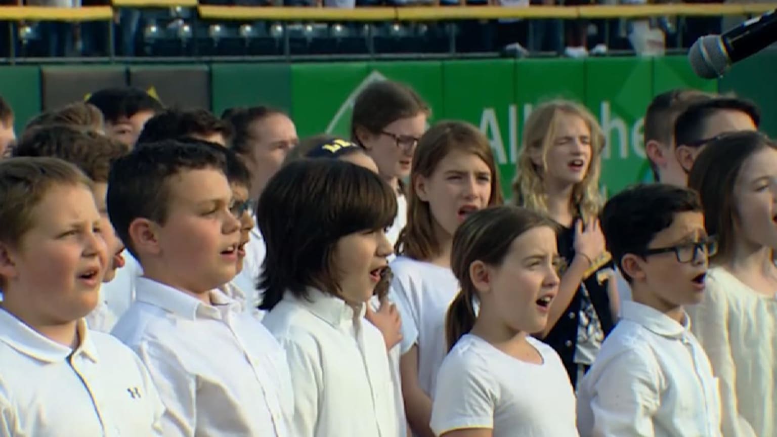 5/11/18: Baker and Howe Elementary performs | 05/11/2018 | Houston Astros