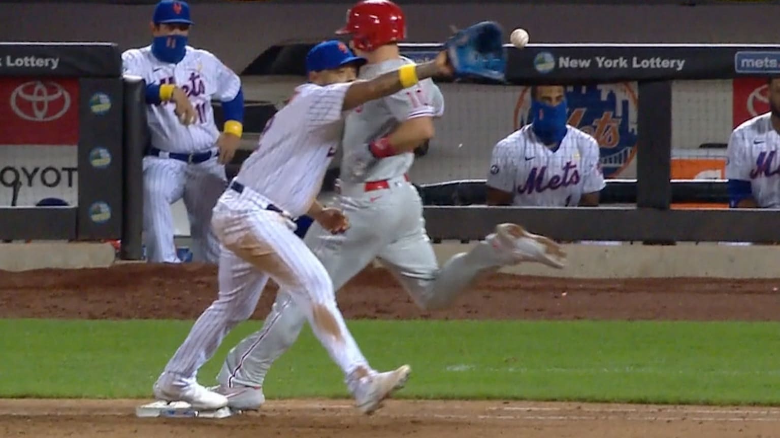J.T. Realmuto safe at first after Phillies challenge | 09/05/2020 ...