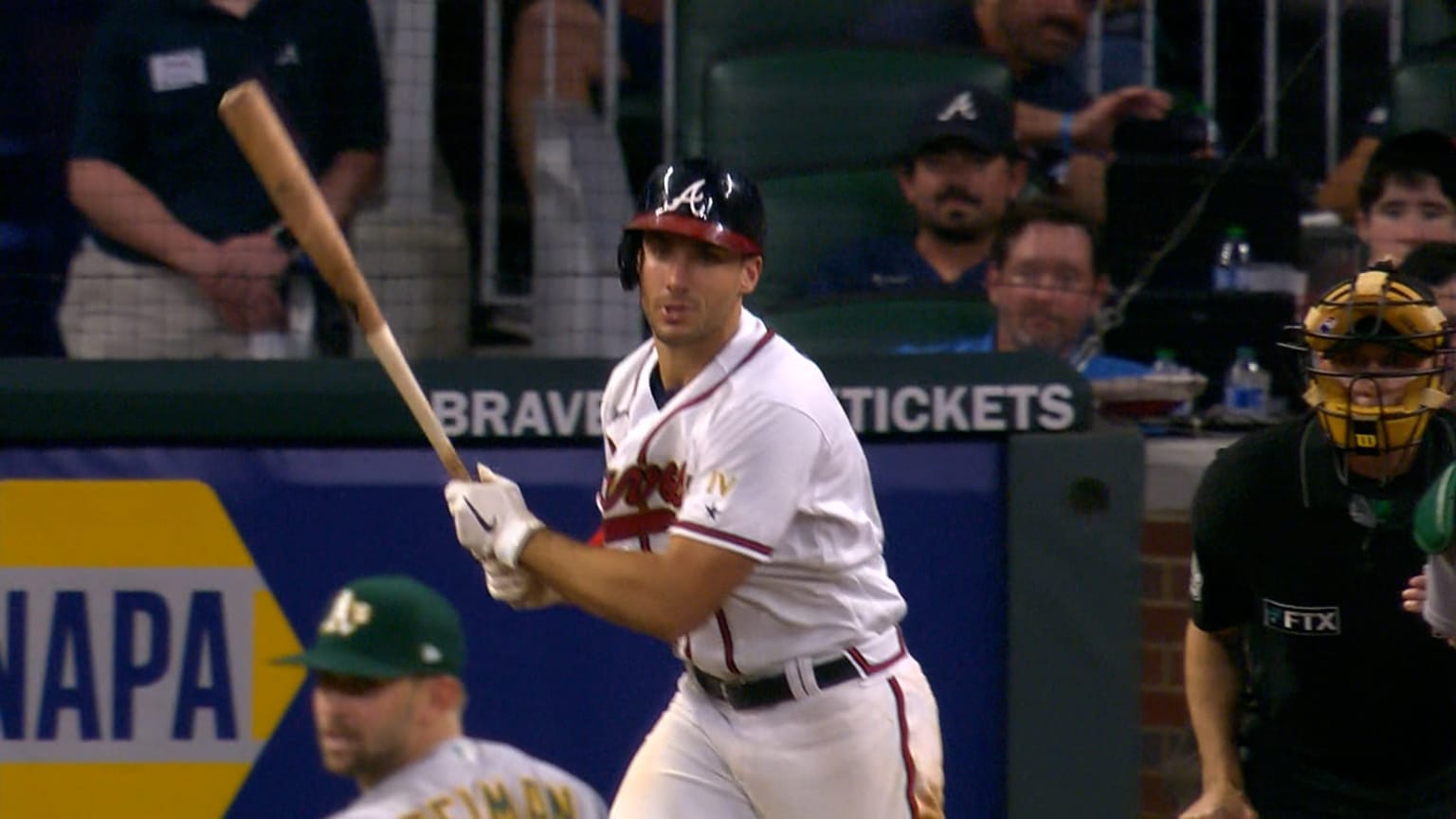 Matt Olson plates Ronald Acuña Jr. on an RBI single | 06/08/2022 ...