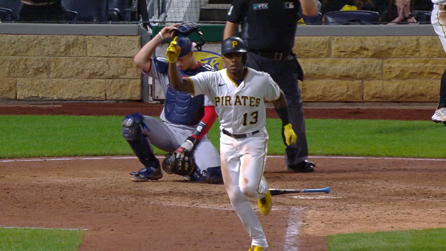 Pirates score three runs late for comeback victory | 09/10/2021 ...