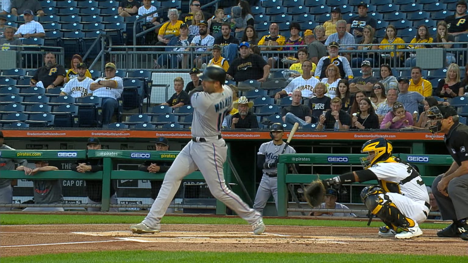 Walker's RBI single | 09/05/2019 | Philadelphia Phillies