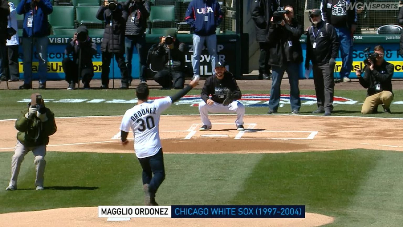 DET@CWS: Ordonez throws out the first pitch | 04/07/2018 | Detroit Tigers