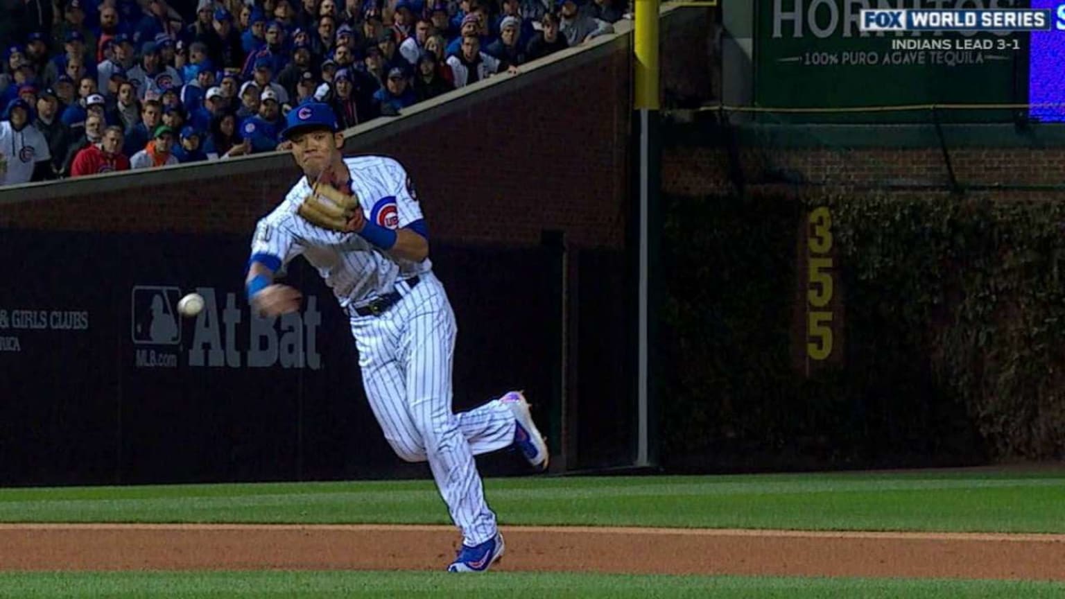 Russell makes a stellar play | 10/30/2016 | MLB.com
