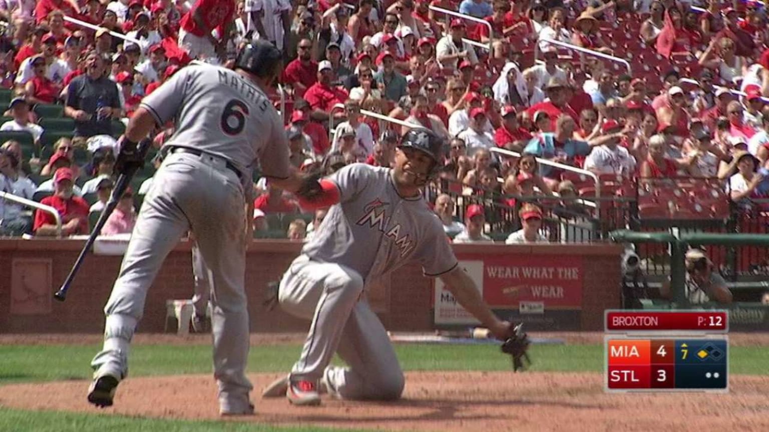 MIA@STL: Kelly extends the lead with a sacrifice fly | 07/17/2016 | MLB.com