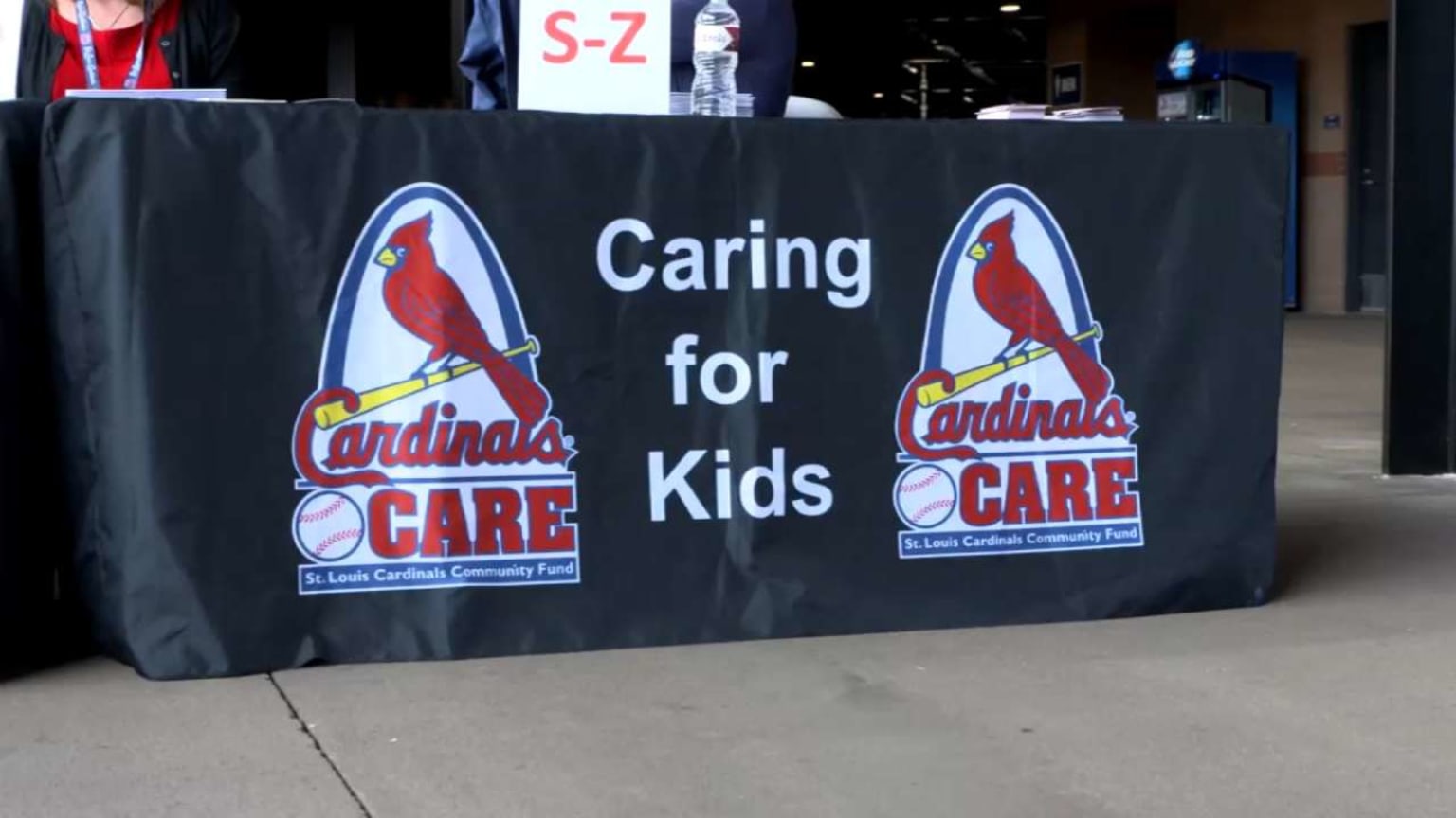 Cardinals Care awards grants to 64 organizations | 05/07/2016 | MLB.com
