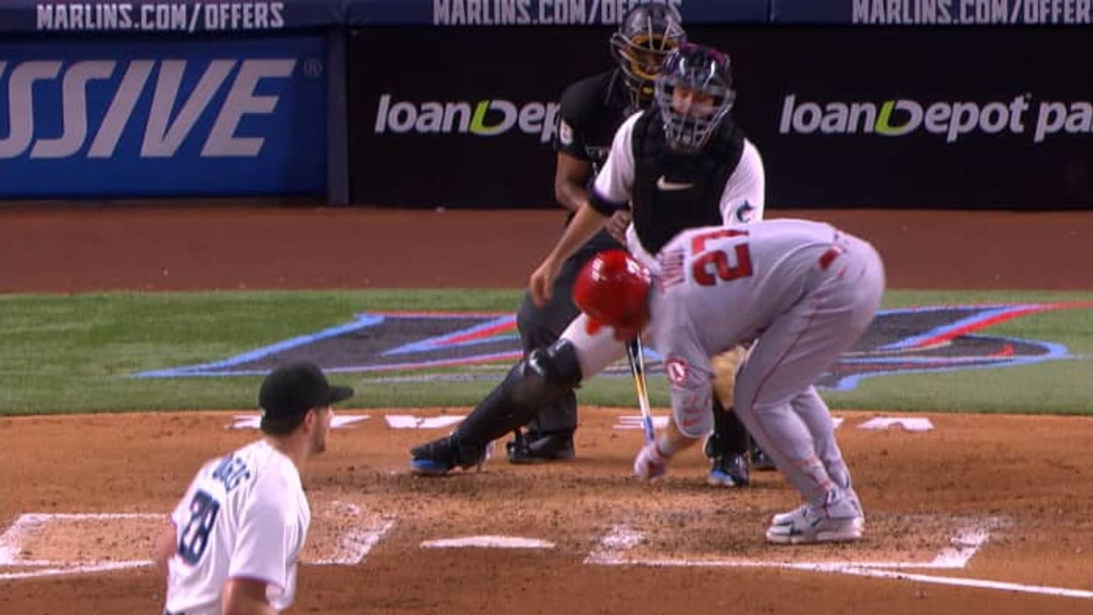 Mike Trout is hit by a pitch with the bases loaded | 07/06/2022 | Los ...