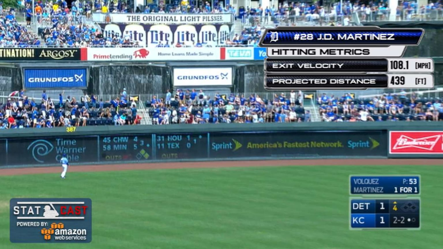 Statcast: J.D. Martinez's homer | 09/04/2016 | Detroit Tigers