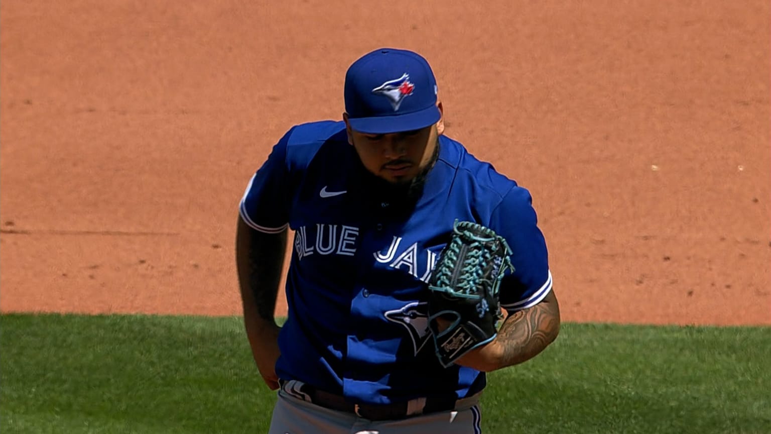 Max Castillo strikes out three Mariners in his start | 07/10/2022 ...