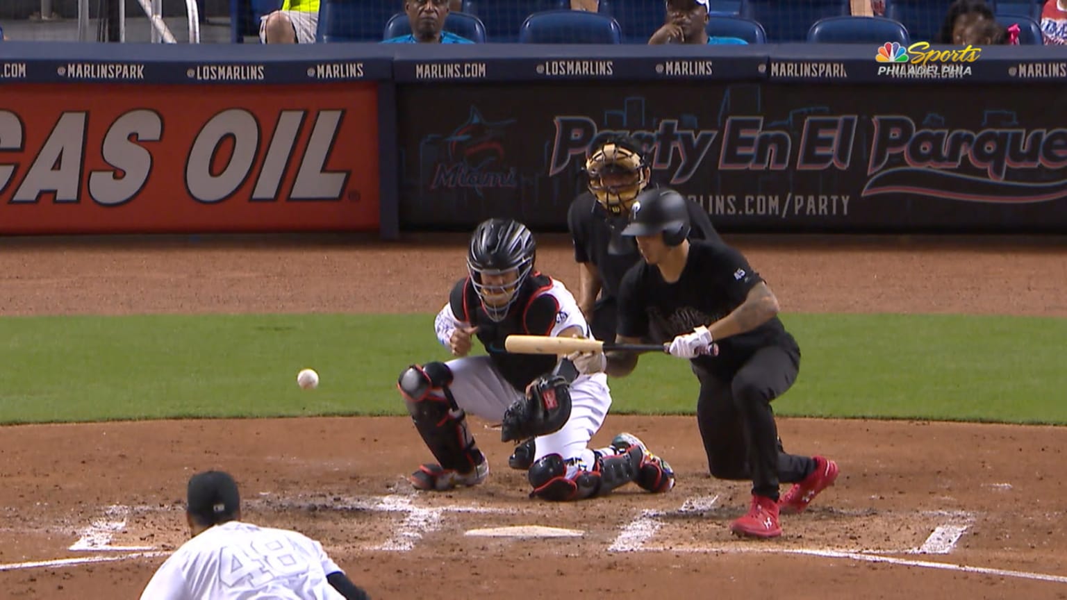 PHI@MIA: Velasquez plates Kingery on sacrifice bunt | 08/23/2019 ...