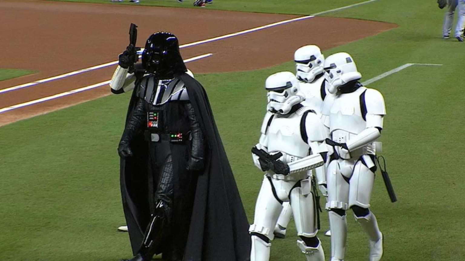 ATL@MIA: Star Wars Night celebrated at Marlins Park | 09/24/2016 | MLB.com