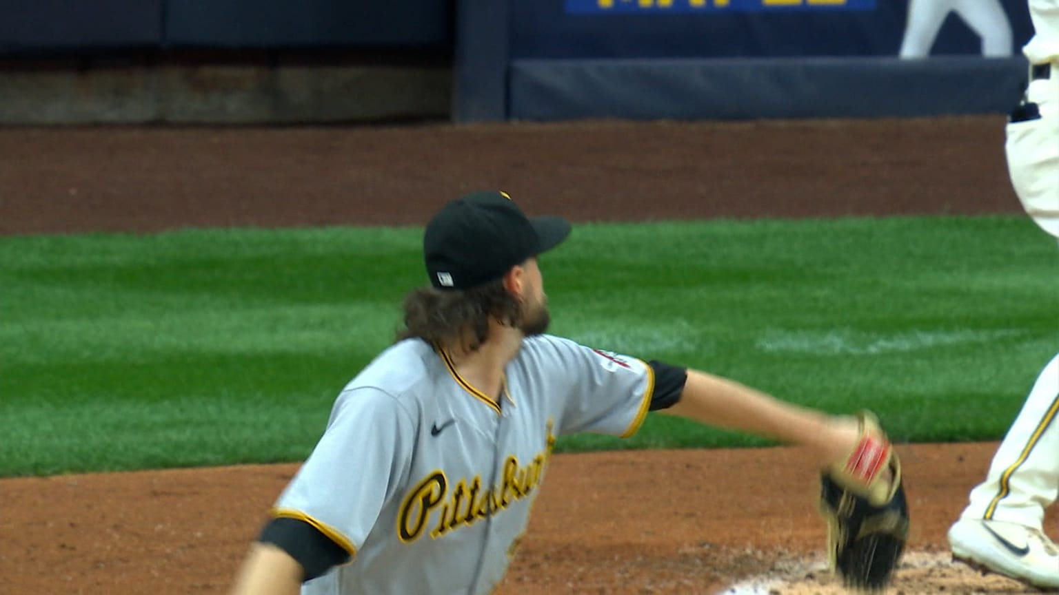 JT Brubaker strikes out 6 over 5 innings | 04/19/2022 | Pittsburgh Pirates