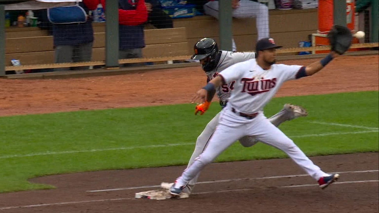 Derek Hill shows off speed to first base in the 3rd | 05/25/2022 ...