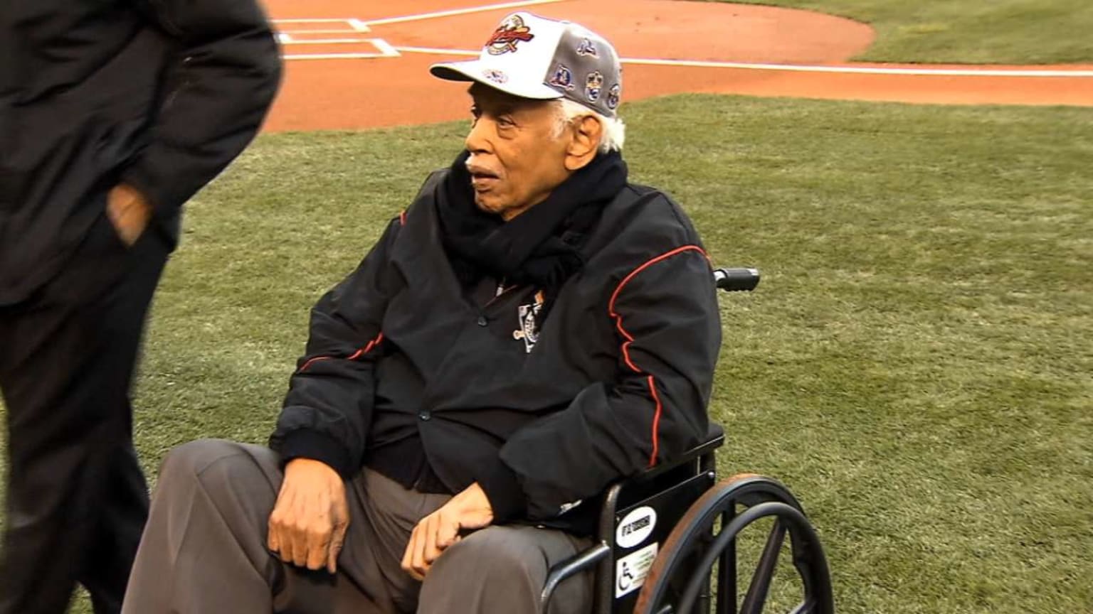 Former Philadelphia Star Mahlon Duckett is honored | 04/17/2014 ...