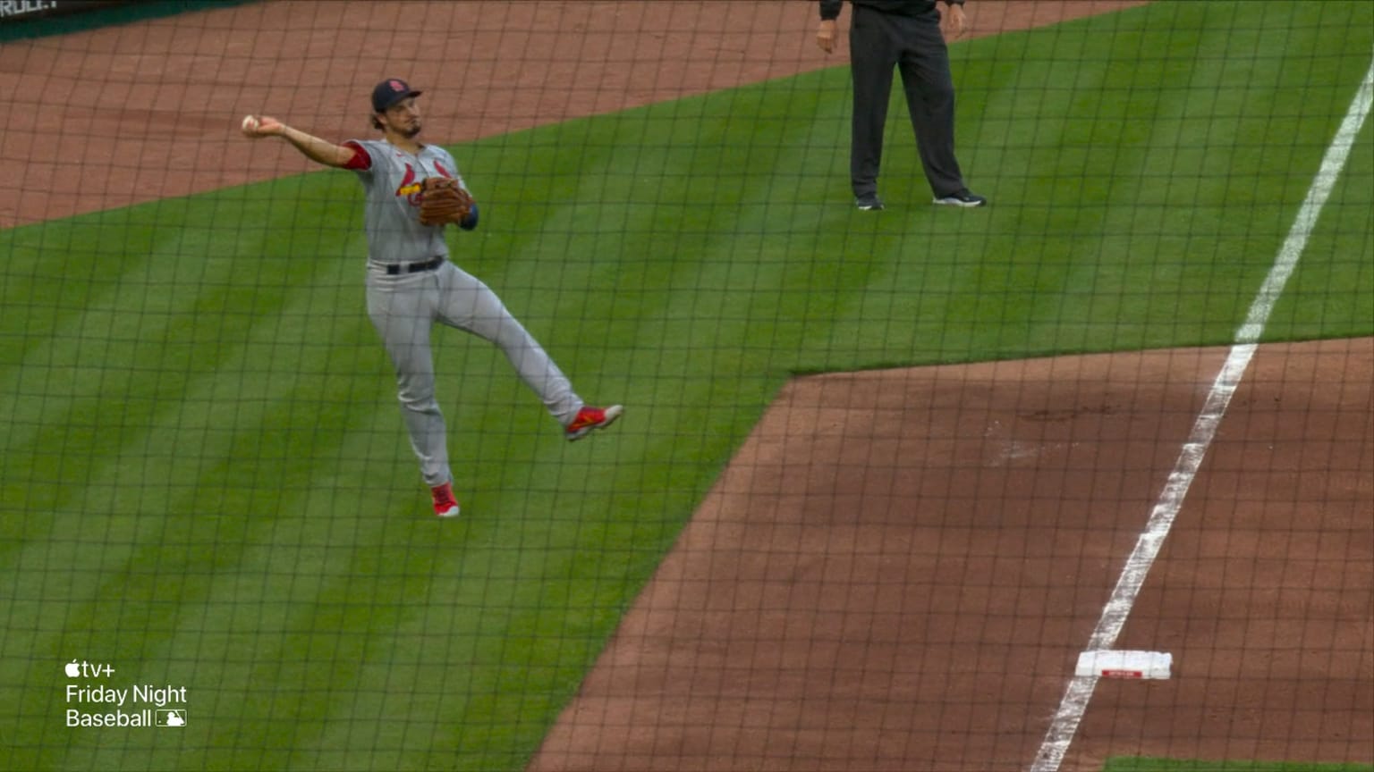 Nolan Arenado ranges to his right, makes strong throw | 04/22/2022 | St ...