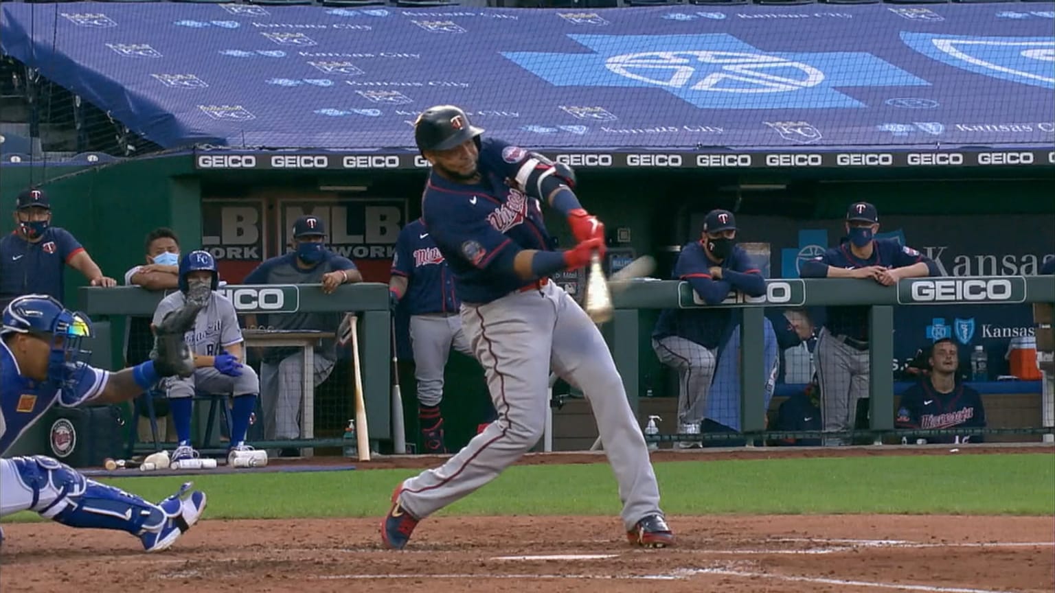 Nelson Cruz belts solo home run to center field | 08/08/2020 ...