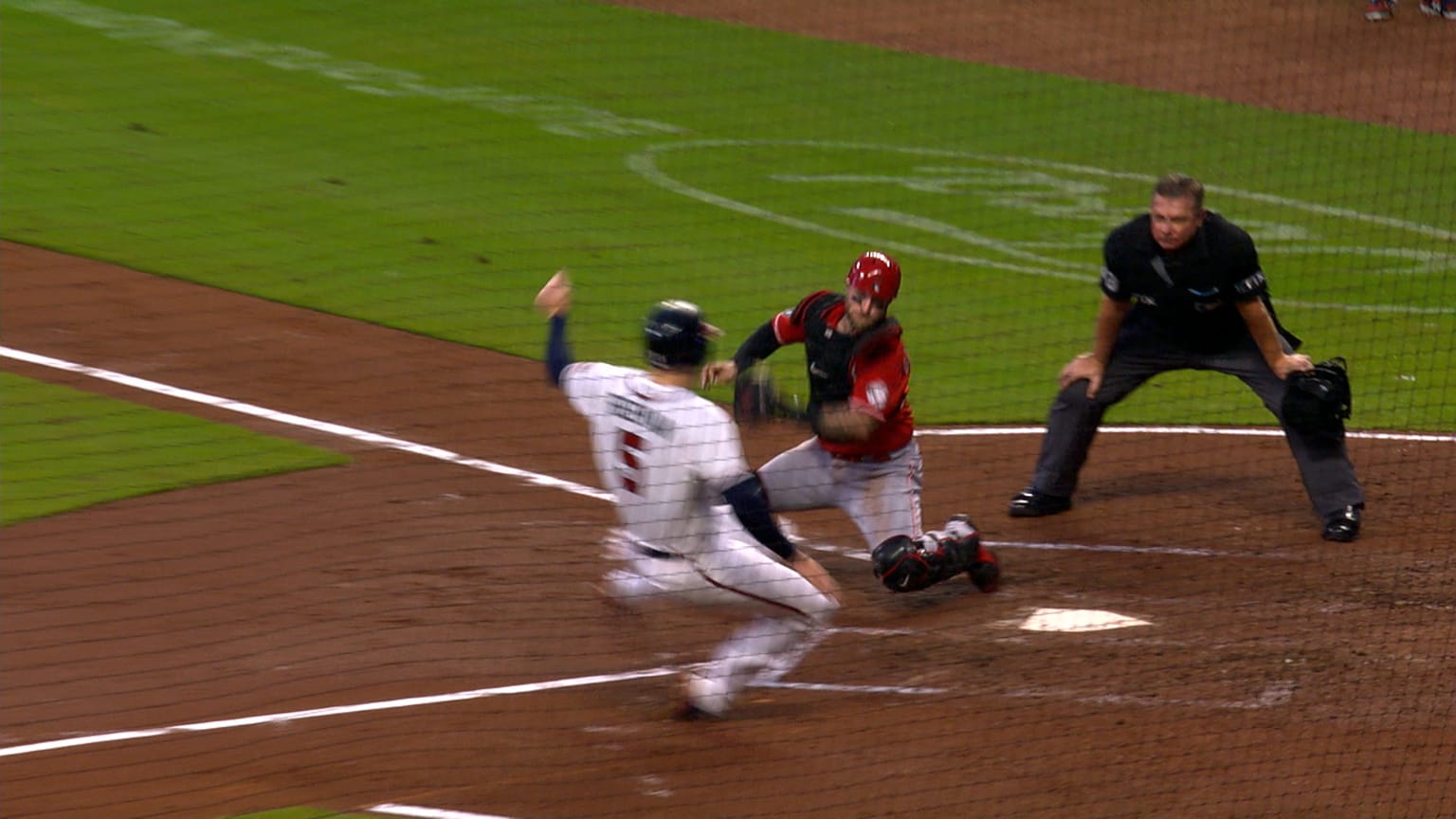 Freeman scores after overturned call in the 3rd | 08/11/2021 ...